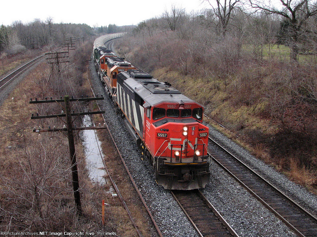 CN 5557 west at Mile 5.8 Strathroy Sub